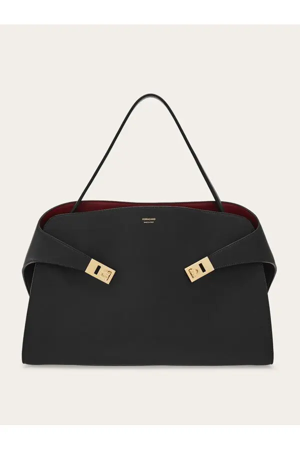 FERRAGAMO Hug Soft Shoulder Bag L - Black