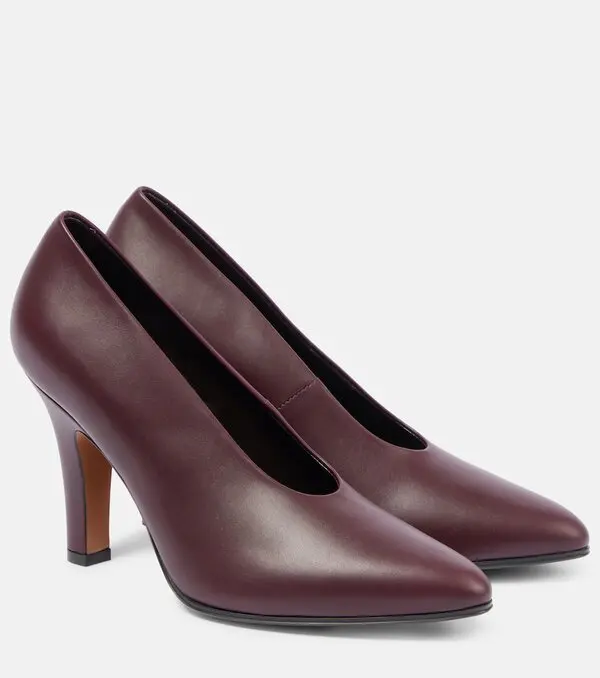 THE ROW Prudens Leather Pumps - Brown