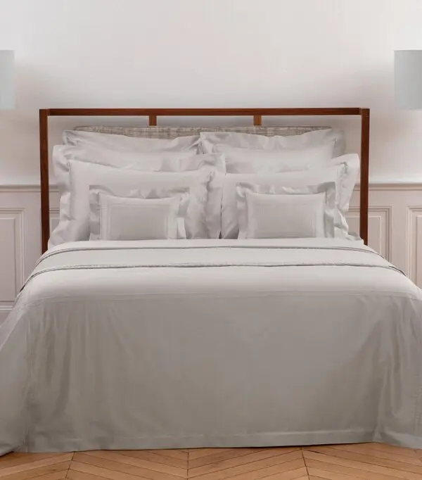 YVES DELORME COUTURE Cotton Adagio Emperor Fitted Sheet - Beige