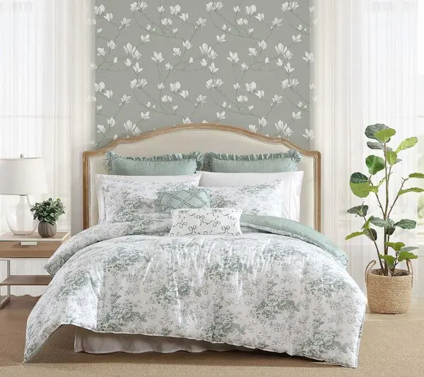 Laura Ashley Toile Delight Green Full/queen Com Forter Sham Set