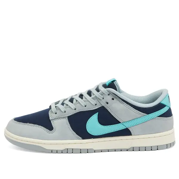 Nike Dunk Low Sneakers