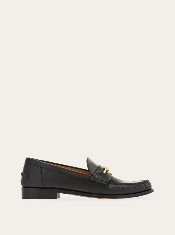 FERRAGAMO F Buckle Loafer - Black