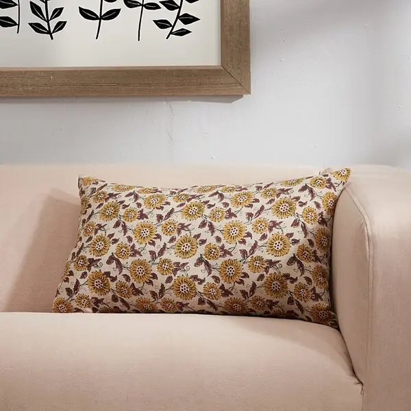 ROSELLI Field Of Flowers Linen Decorative Pillow, 14 X 21