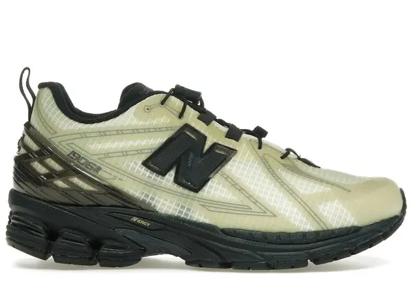 NEW BALANCE 1906r Athletic Sneakers - Pistachio Butter/morel/black