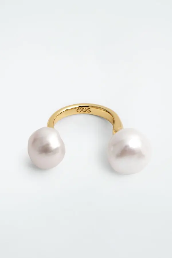 Cos Floating Freshwater Pearl Ring