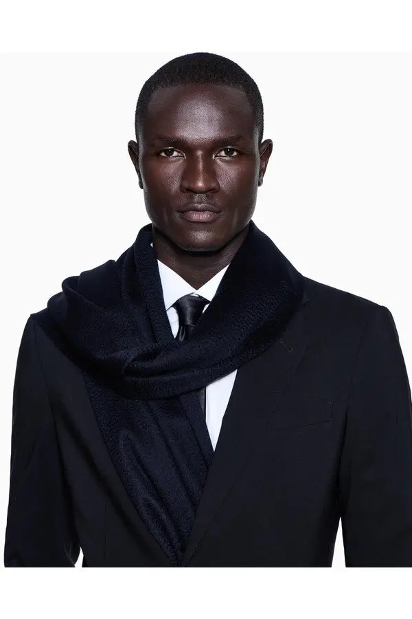 Giorgio Armani Cashmere Stole With Fringing - Blue