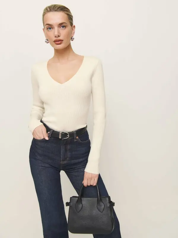REFORMATION Valencia Regenerative Merino V-neck - Cream