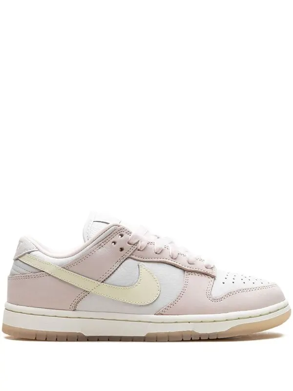Nike Dunk Low Sneakers - Pink
