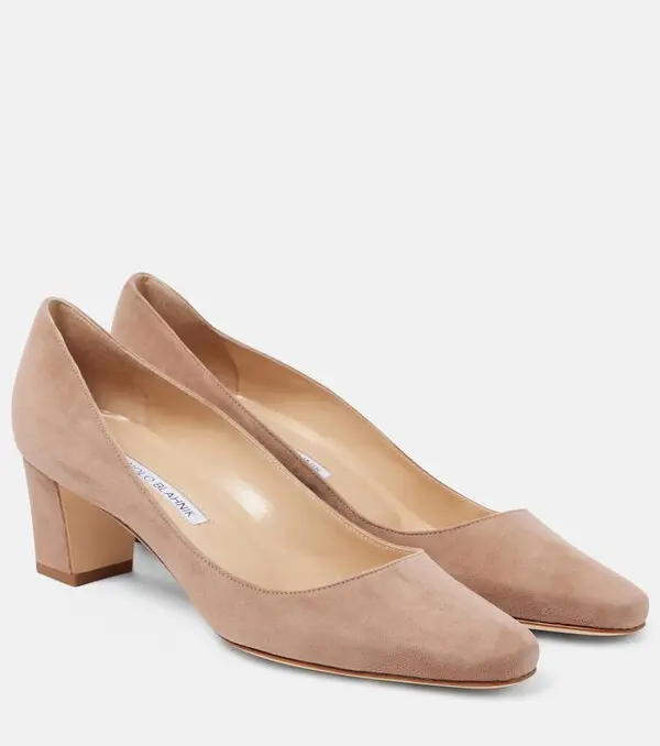Manolo Blahnik Okkatopla Suede Pumps - Neutrals