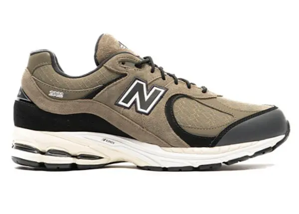 NEW BALANCE 2002r Goretexin Sneakers - Olive/black