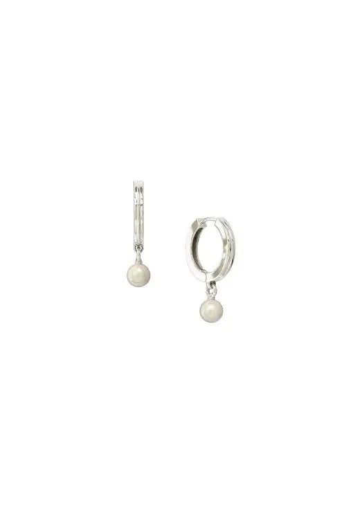 ASTOR & ORION Paloma Pearl Huggie Earrings - Silver