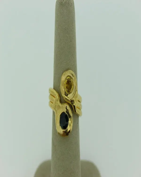 TWENTY TWO CARATS 22k Yellow Gold Ring With Sapphire Doublet