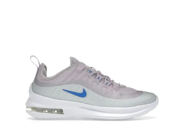 Nike Air Max Axis Sneakers