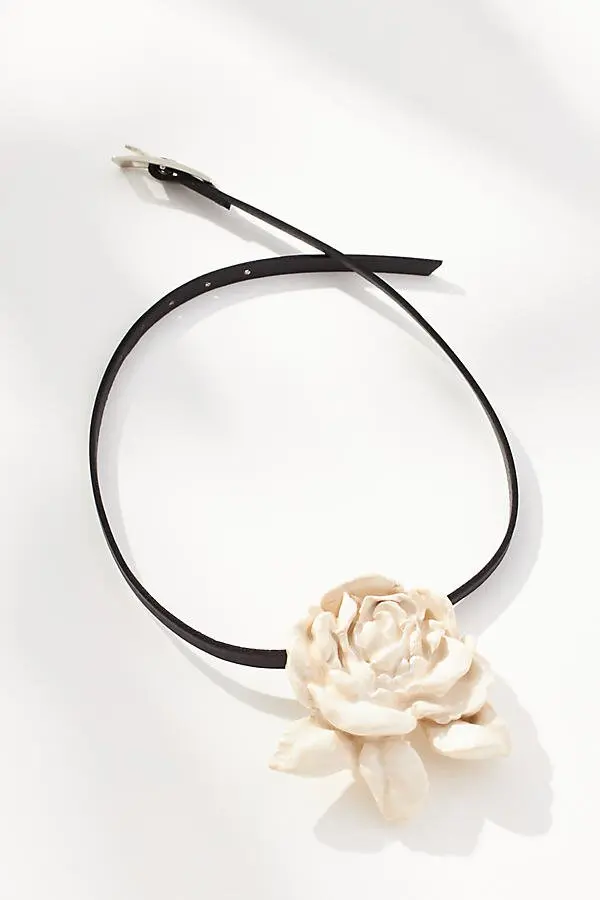 Levens Jewels Rosa Pendant Necklace In White - 30% Off | Editorialist