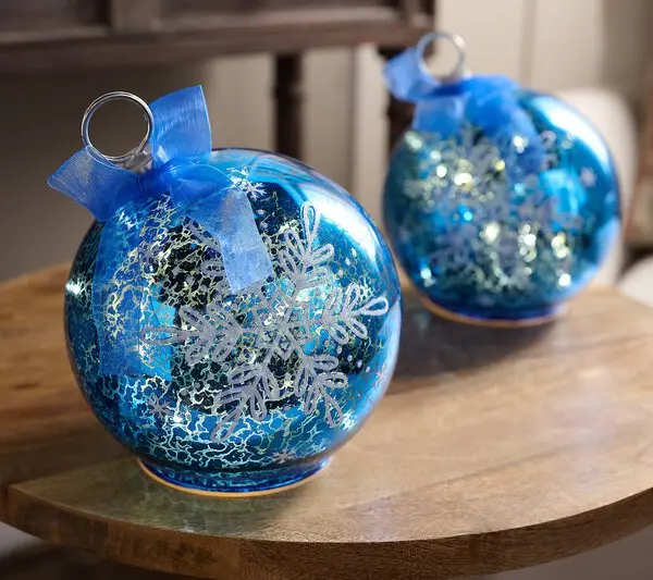 VALERIE PARR HILL As Is S/2 Illuminated Snowflake Holiday Ornaments