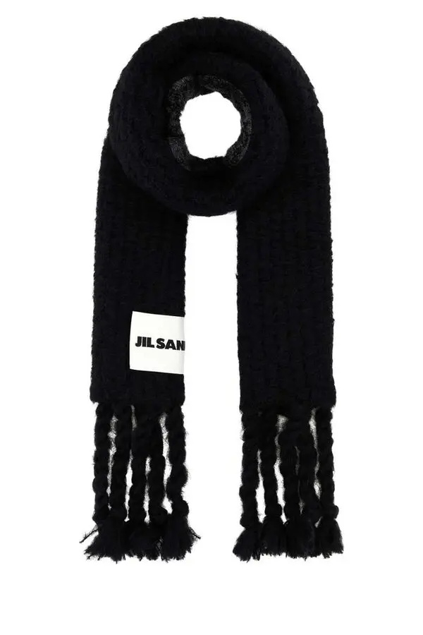 Jil Sander Logo Tag Chunky-Knitted Scarf In Black - 33% Off | Editorialist