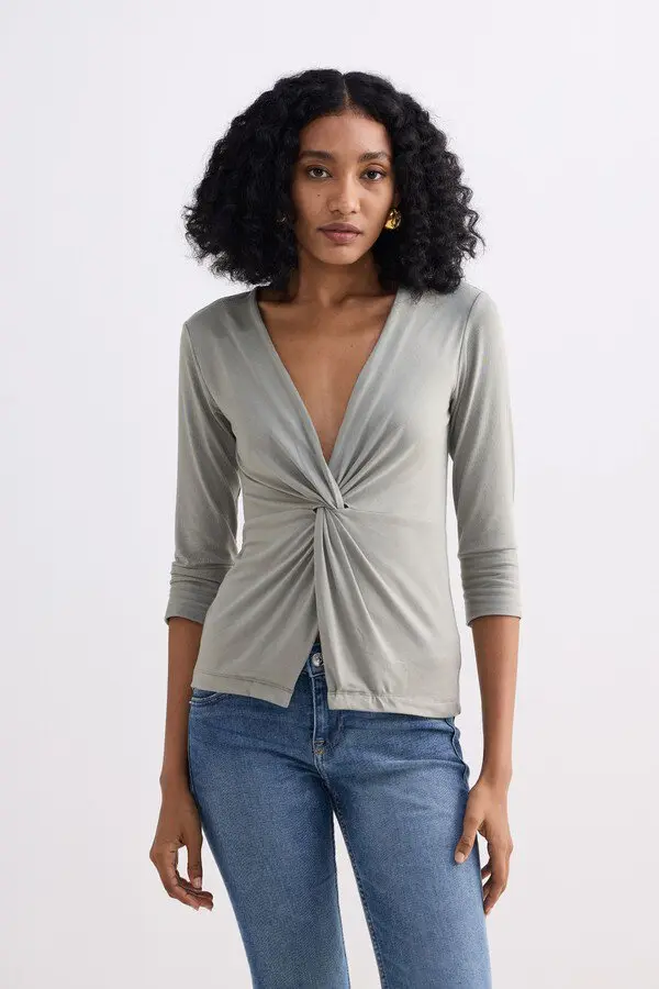 REISTOR Twist Front Knit Shirt - Olive