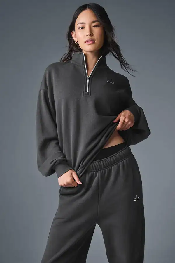 Alo Yoga Accolade 1/4 Zip Pullover Top - Anthracite | Editorialist