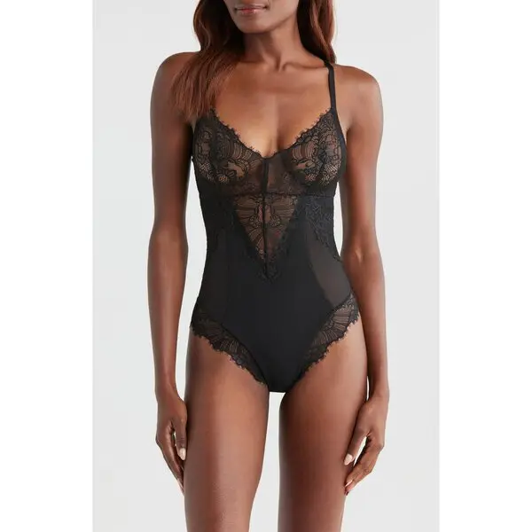 PINSY Smoothing Lace Shapewear Bodysuit