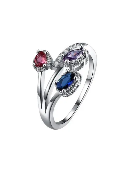 HOLLYWOOD SENSATION Flower Ring With Cubic Zirconia