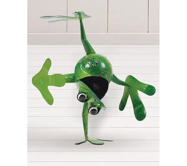 SUNSET VISTA DESIGNS Izzy', Frog Sculpture