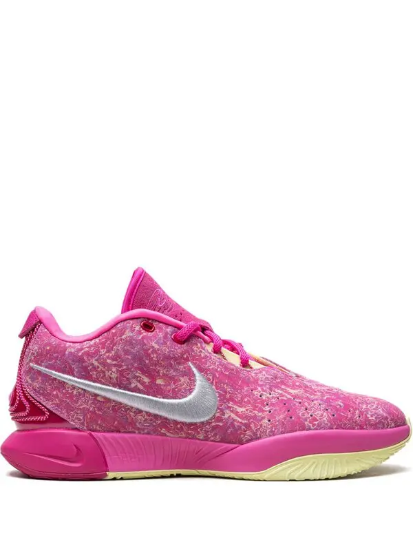 Nike Lebron 21 The World Is Your Oyster Sneakers - Pink