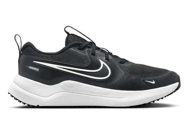 Nike Cosmic Runner