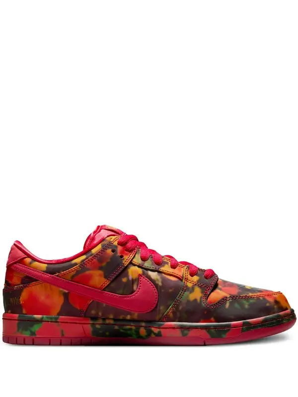 Nike X The Wizard Of Oz Sb Dunk Low Pro Sneakers