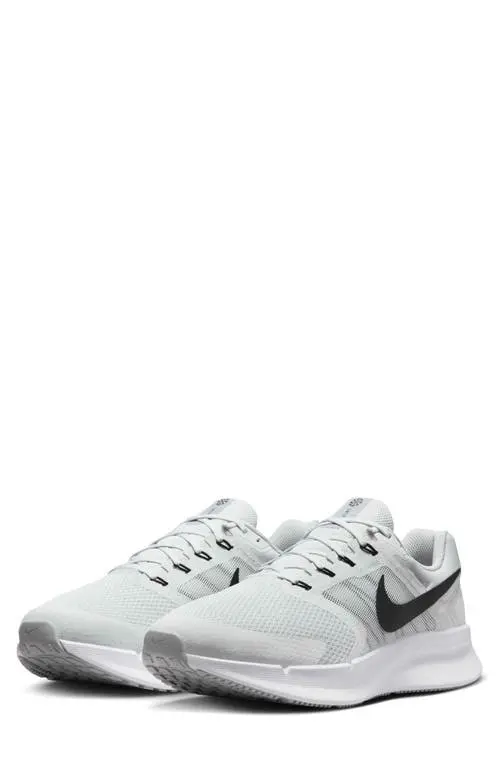 Nike Run Swift 3 Athletic Shoe - Photon Dust/ White