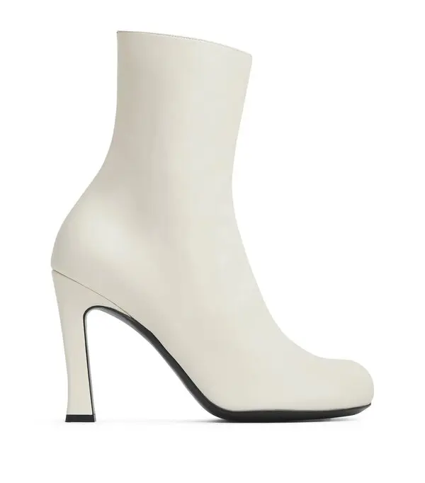Bottega Veneta Lambskin Nico Ankle Boots 100 - White
