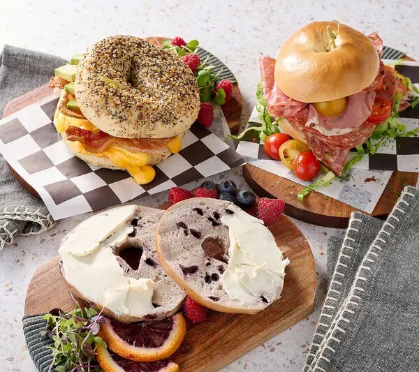 JUST BAGELS 4oz Nyc Everything, Blueberryor Plain Bagels
