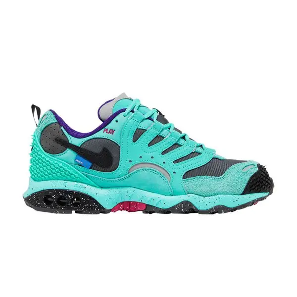 Nike Undefeated X Air Terra Humara