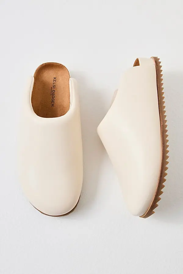 Kelsi Dagger Flip Clogs - White | Editorialist