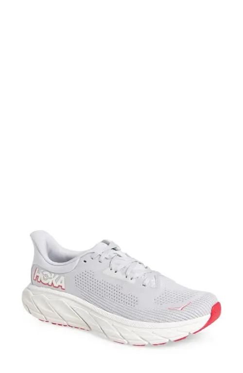 Hoka Arahi Running Shoe - Cosmic Grey / Ruby Red