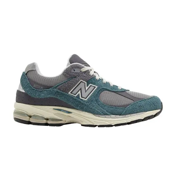 NEW BALANCE 2002r Sneakers - Green