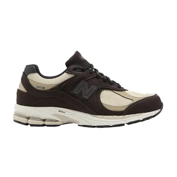NEW BALANCE 2002r Gore-tex Sneakers - Brown