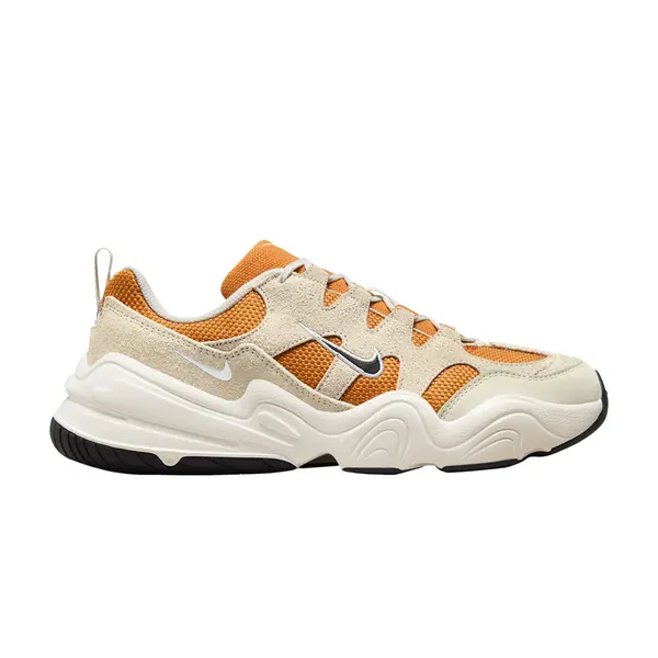 Nike Tech Hera Sneakers
