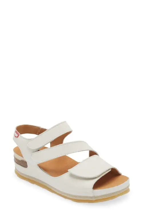 ON FOOT 206 Austin Platform Sandal - Hielo
