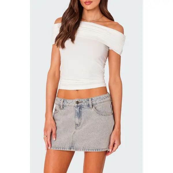 EDIKTED Strawberry Foldover Off The Shoulder Crop Top
