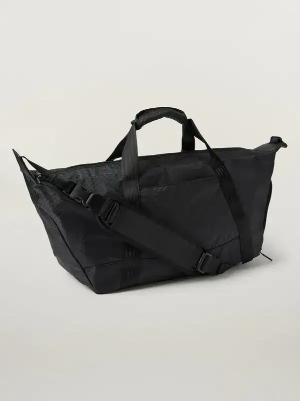 Athleta Excursion Convertible Duffle Bag - Black | Editorialist