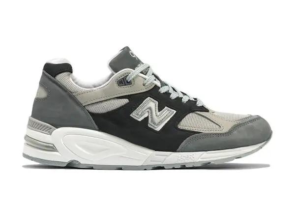 NEW BALANCE 990v2 Sneakers - Silver Mink/grey/white