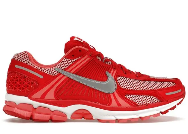 Nike Zoom Vomero 5 Sp Sneakers - University Red/metallic Silver/washed Coral