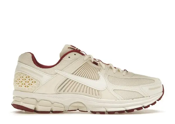 Nike Zoom Vomero 5 Valentine's Day Sneakers