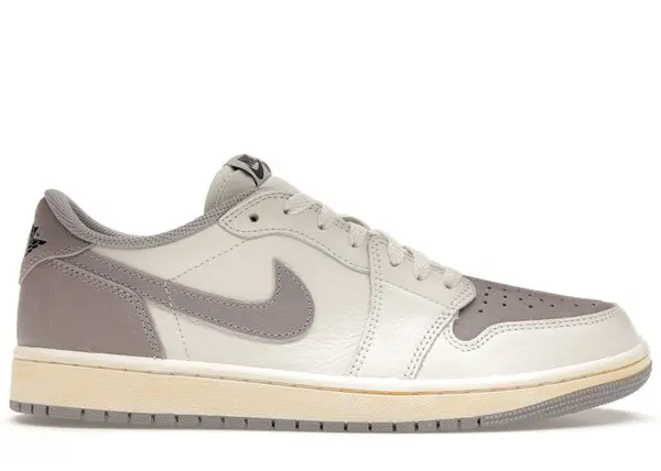 JORDAN 1 Retro Low Og Sneakers - Sail/black/atmosphere Grey