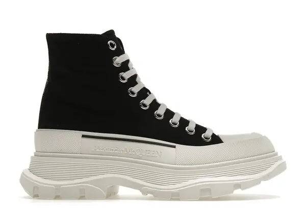 Alexander McQueen Tread Slick Lace Up Boots - Black/white