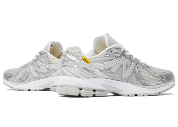 NEW BALANCE 860v2 Sneakers - Silver/white