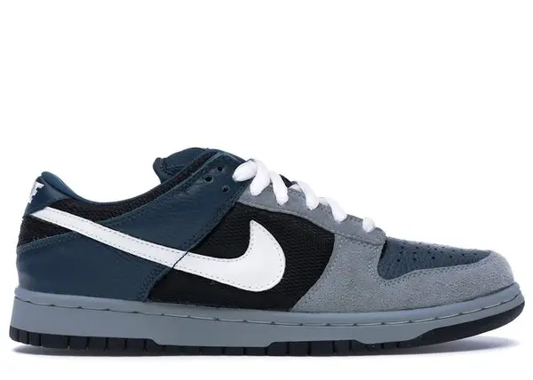 Nike Dunk Low Pro Sb Futura Sneakers - Black/white/nightshade