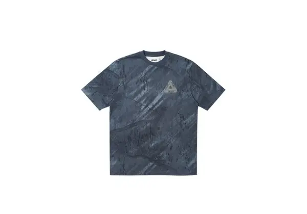 PALACE Real Tree Fishing T-shirt