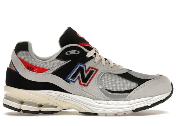NEW BALANCE 2002r Dtlr Lovers Only Sneakers - Black/grey