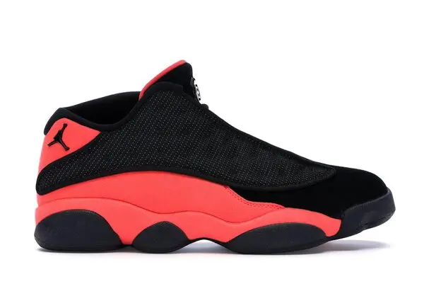 JORDAN Retro Low Clot Redin Sneakers - Black/infrared 23